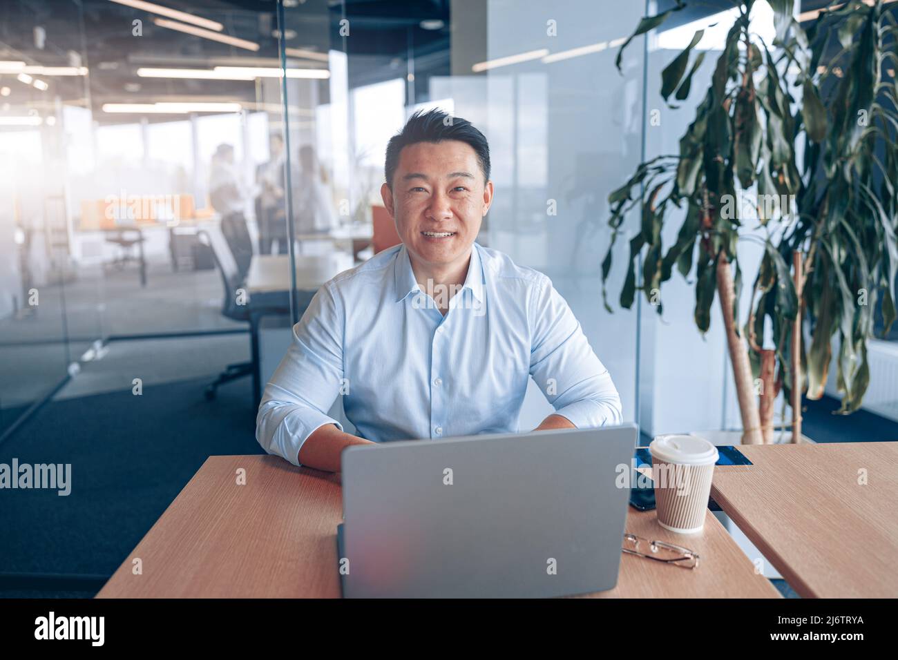 Office partner portrait hi-res stock photography and images - Alamy