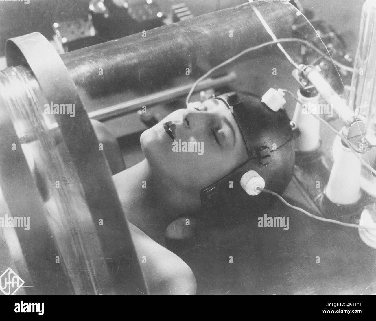 Directed by fritz lang hi-res stock photography and images - Alamy