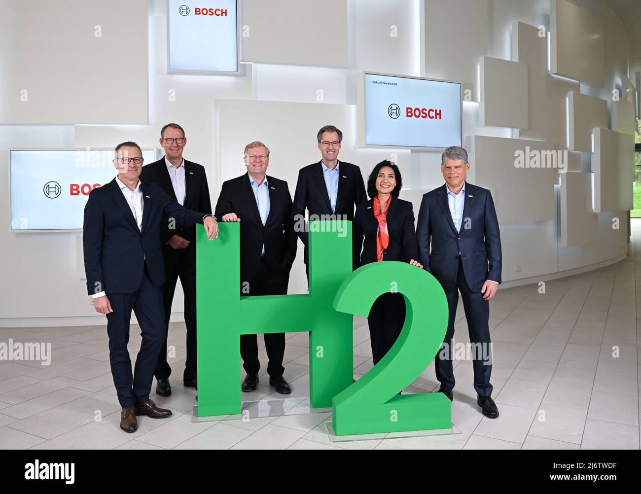 04 May 2021, Baden-Wuerttemberg, Renningen: Bosch board of management ...