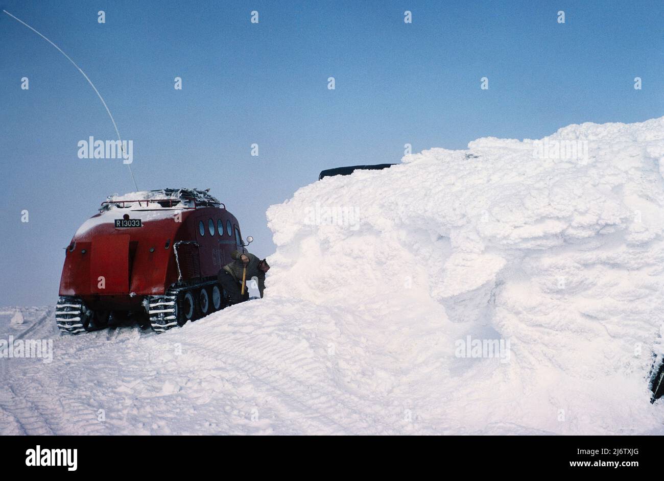 GUSI Bombardier B 12 snowmobile vehicle, Gudmundur Jonasson tour ...