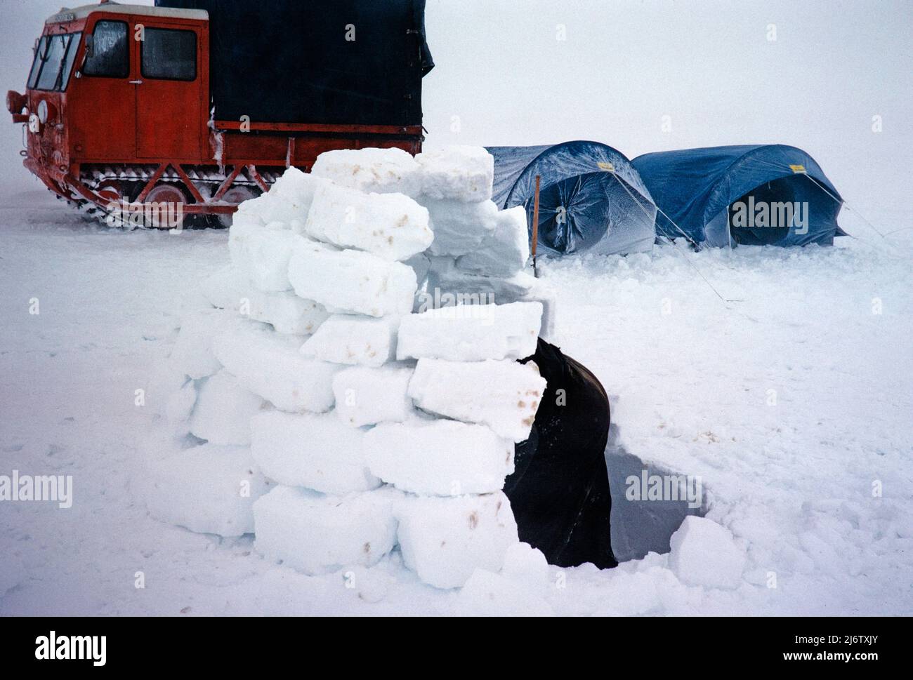 Gudmundur Jonasson tour company adventure Arctic expedition to frozen ...