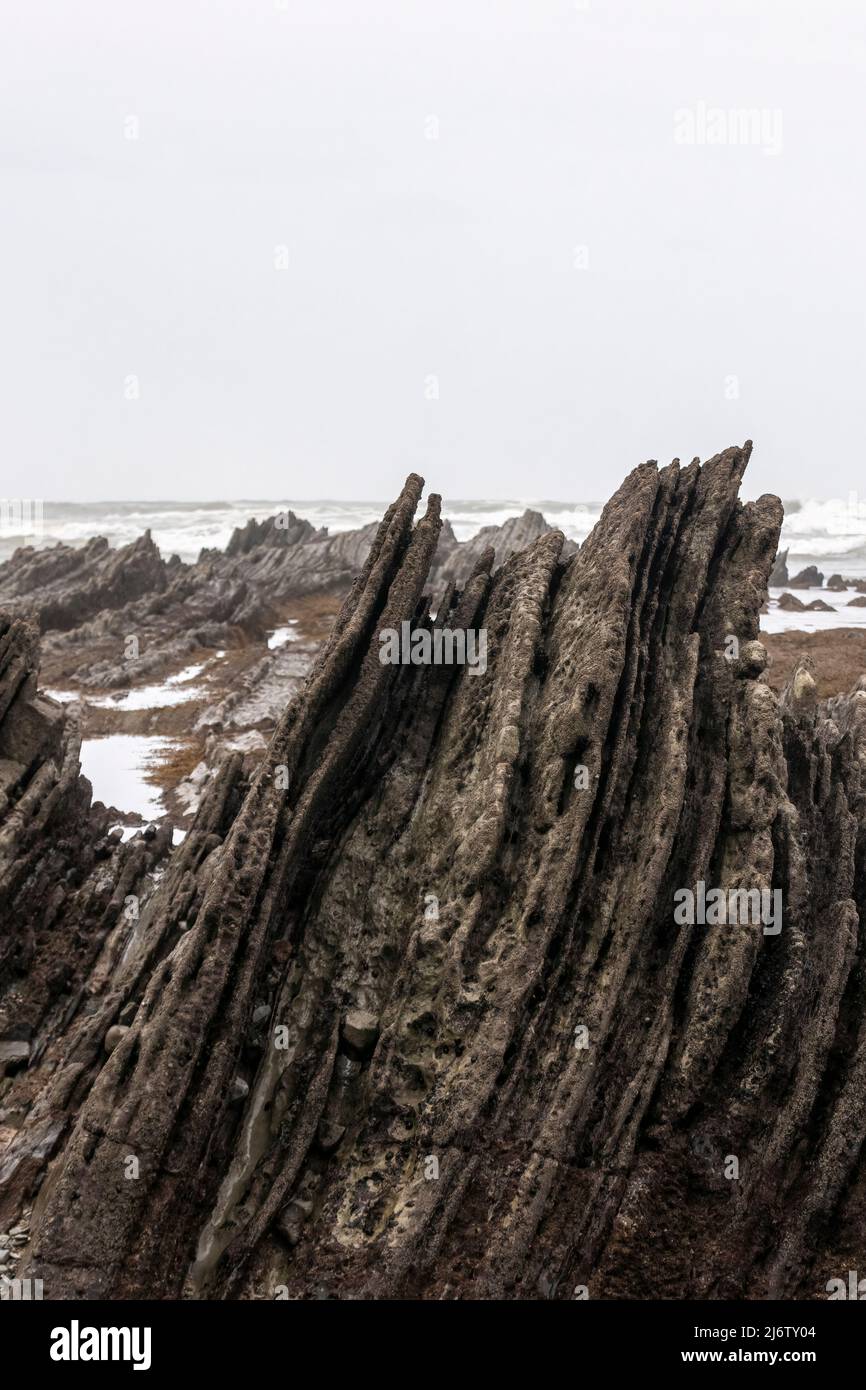 Stratified rock formation hi-res stock photography and images - Alamy