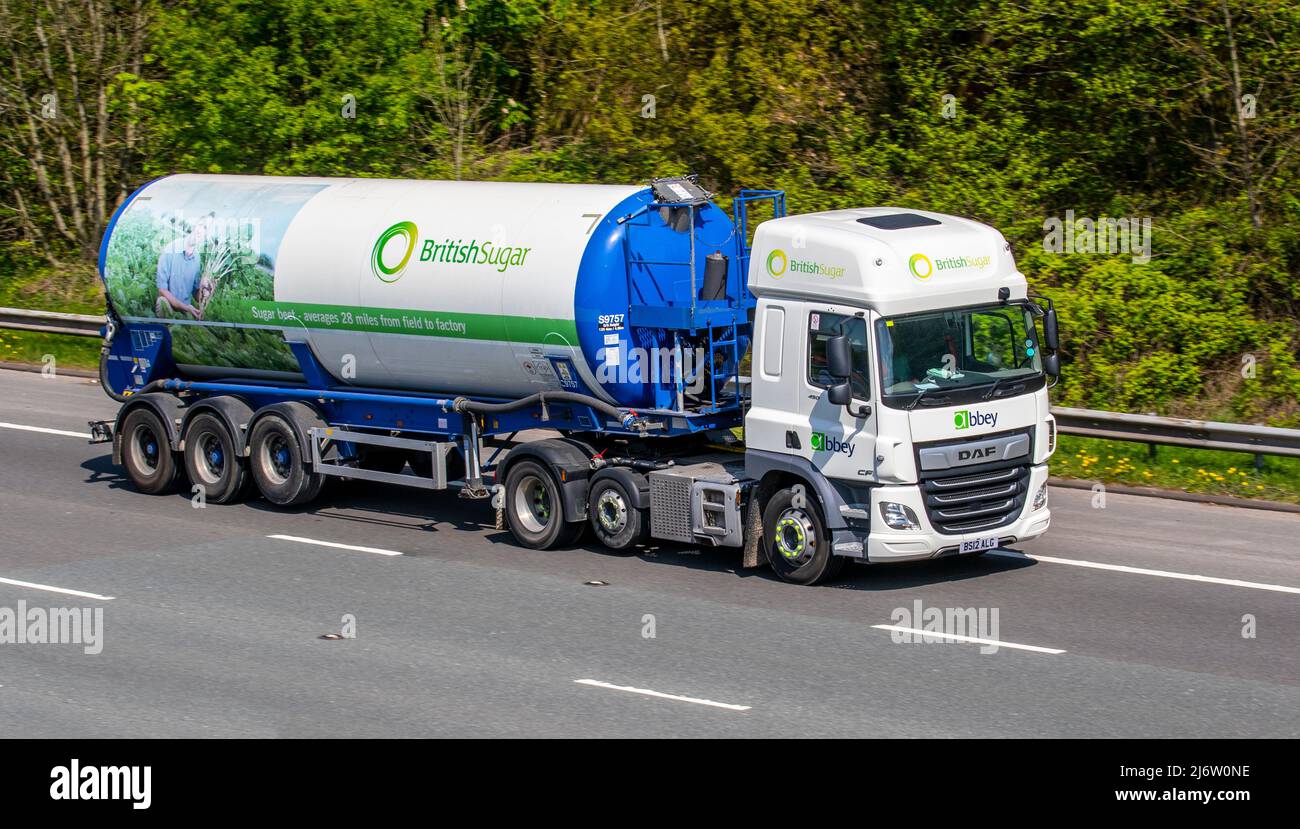 Sugar tanker motorway hi-res stock photography and images - Alamy