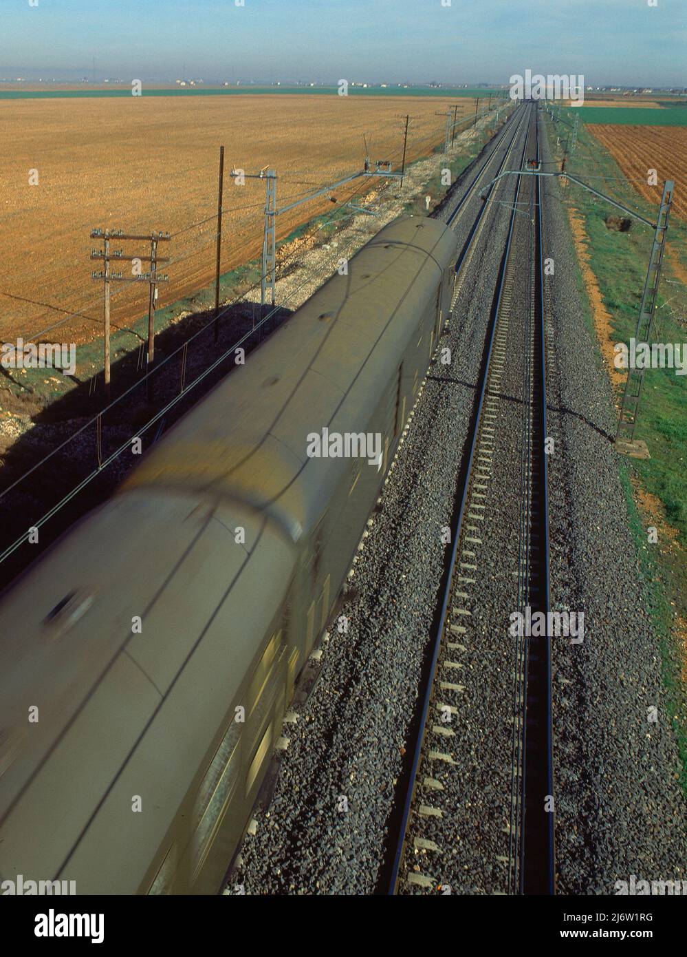 Tren real hi-res stock photography and images - Alamy