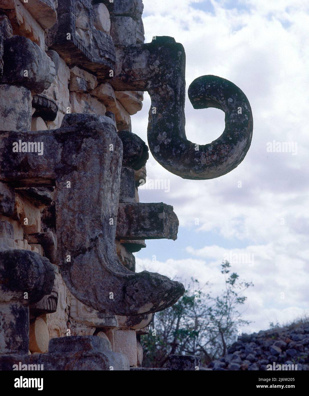 CODZ POOP O PALACIO DE LAS MASCARAS- DETALLE DE LOS MASCARONES DE CHAC ...