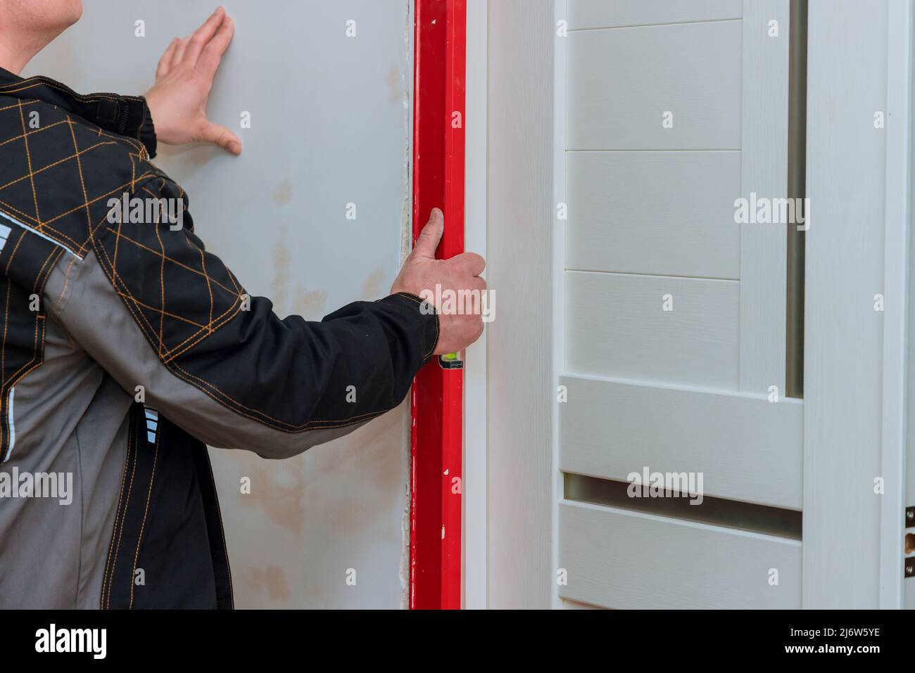 New site door measuring hi-res stock photography and images - Alamy