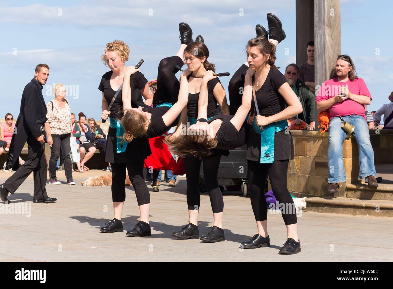 Traditional dancing at Whitby folk week Stock Photo - Alamy