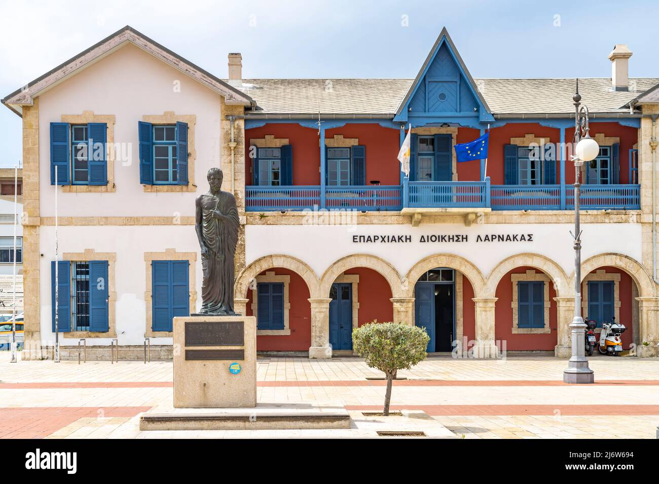 Zenon von Kition Statue am Europa Platz, Larnaka, Zypern, Europa | Zeno ...