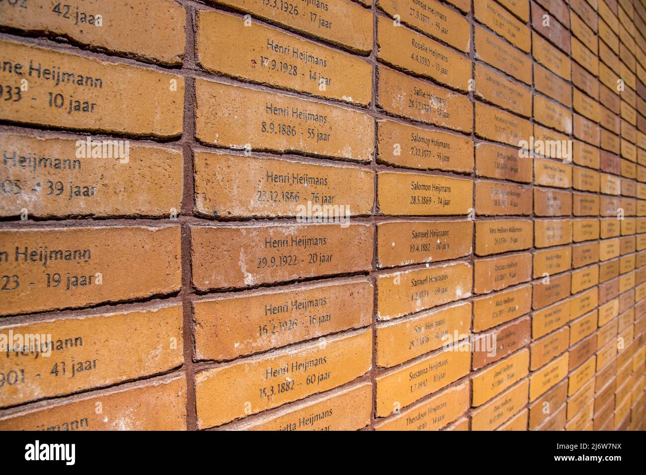 Hebrew letters hi-res stock photography and images - Alamy