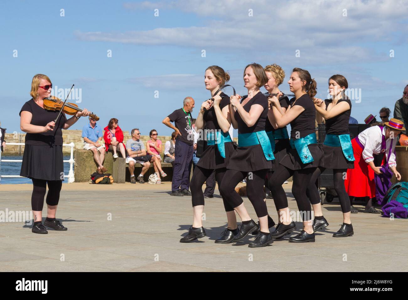 Whitby folk week hi-res stock photography and images - Alamy