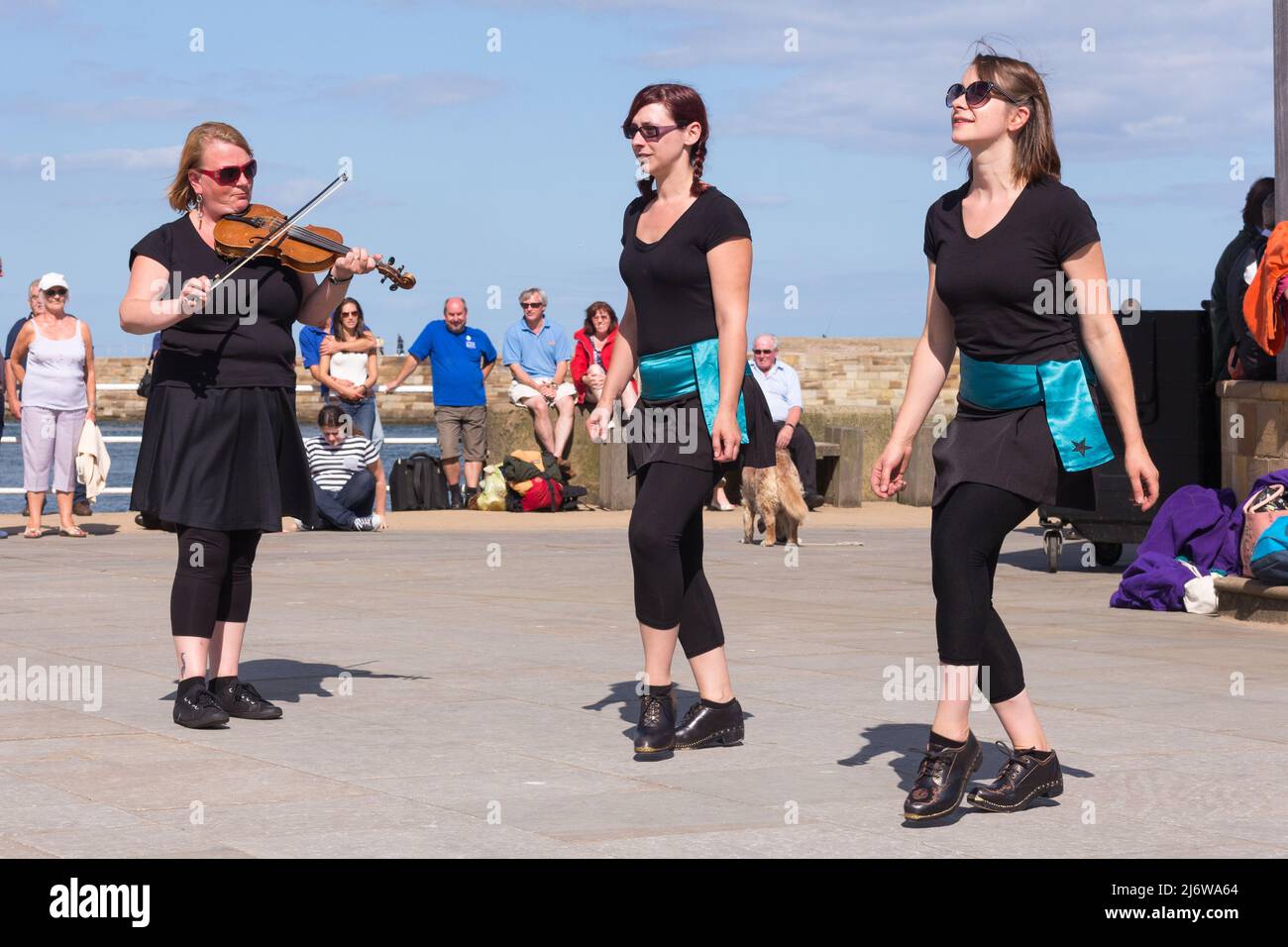 Traditional dancing at Whitby folk week Stock Photo - Alamy