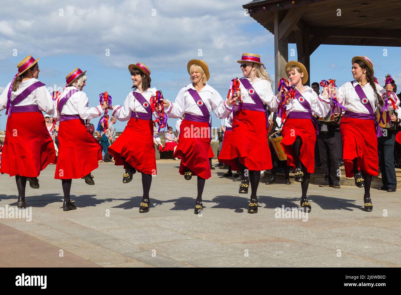 Traditional dancing at Whitby folk week Stock Photo - Alamy