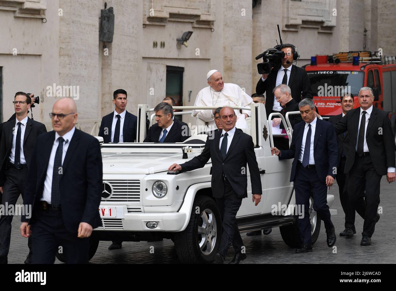 Vatican city police car hi-res stock photography and images - Alamy