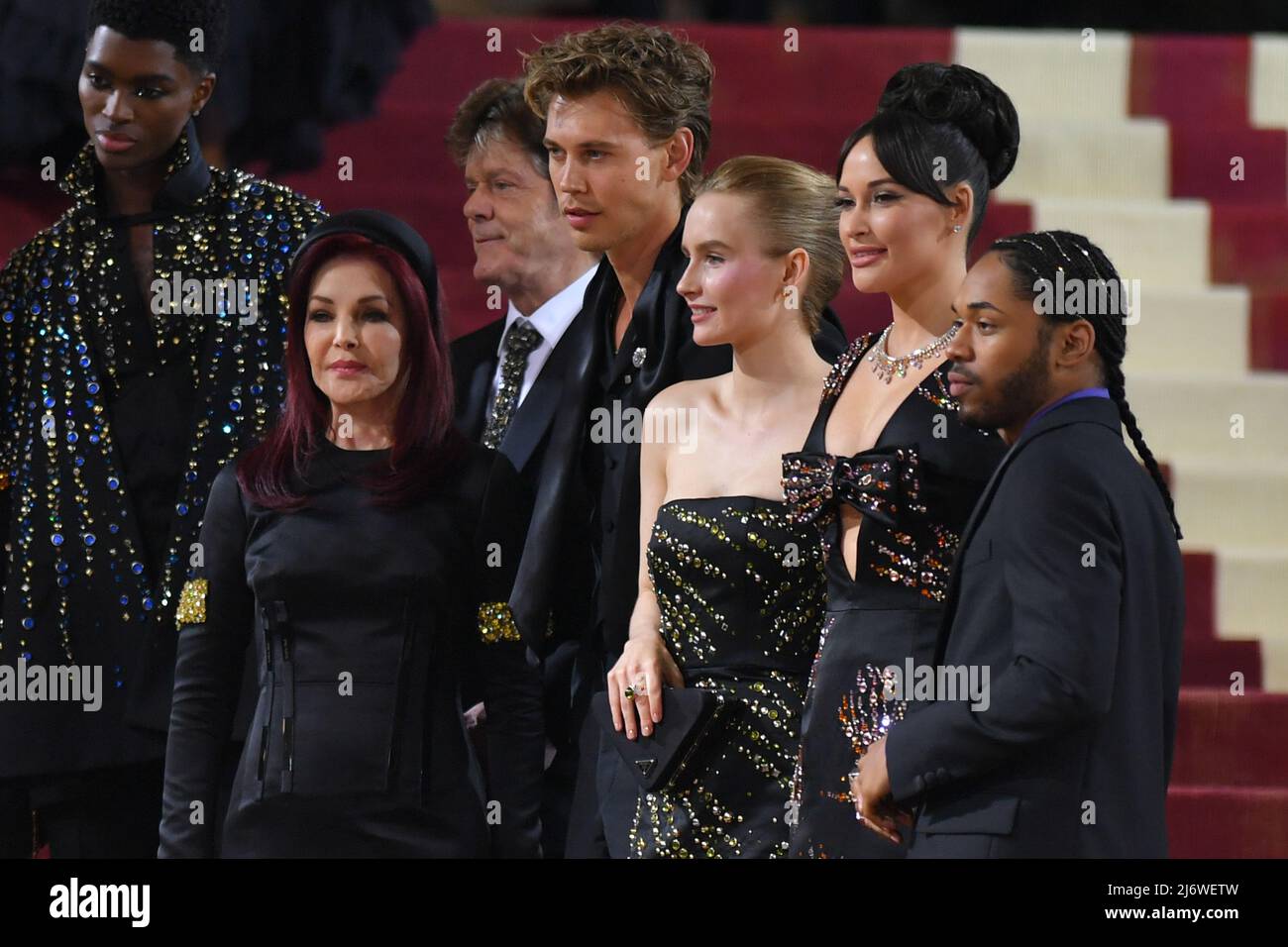 Priscilla presley and austin butler hi-res stock photography and images ...