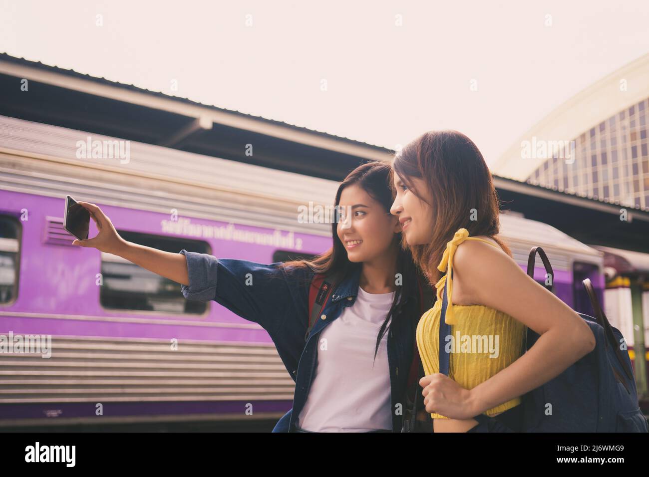 asian girls tourist travel holiday Stock Photo - Alamy