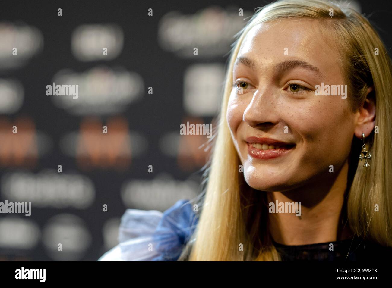 2022-05-04 15:37:17 TURIN - S10 poses for the press after her second ...