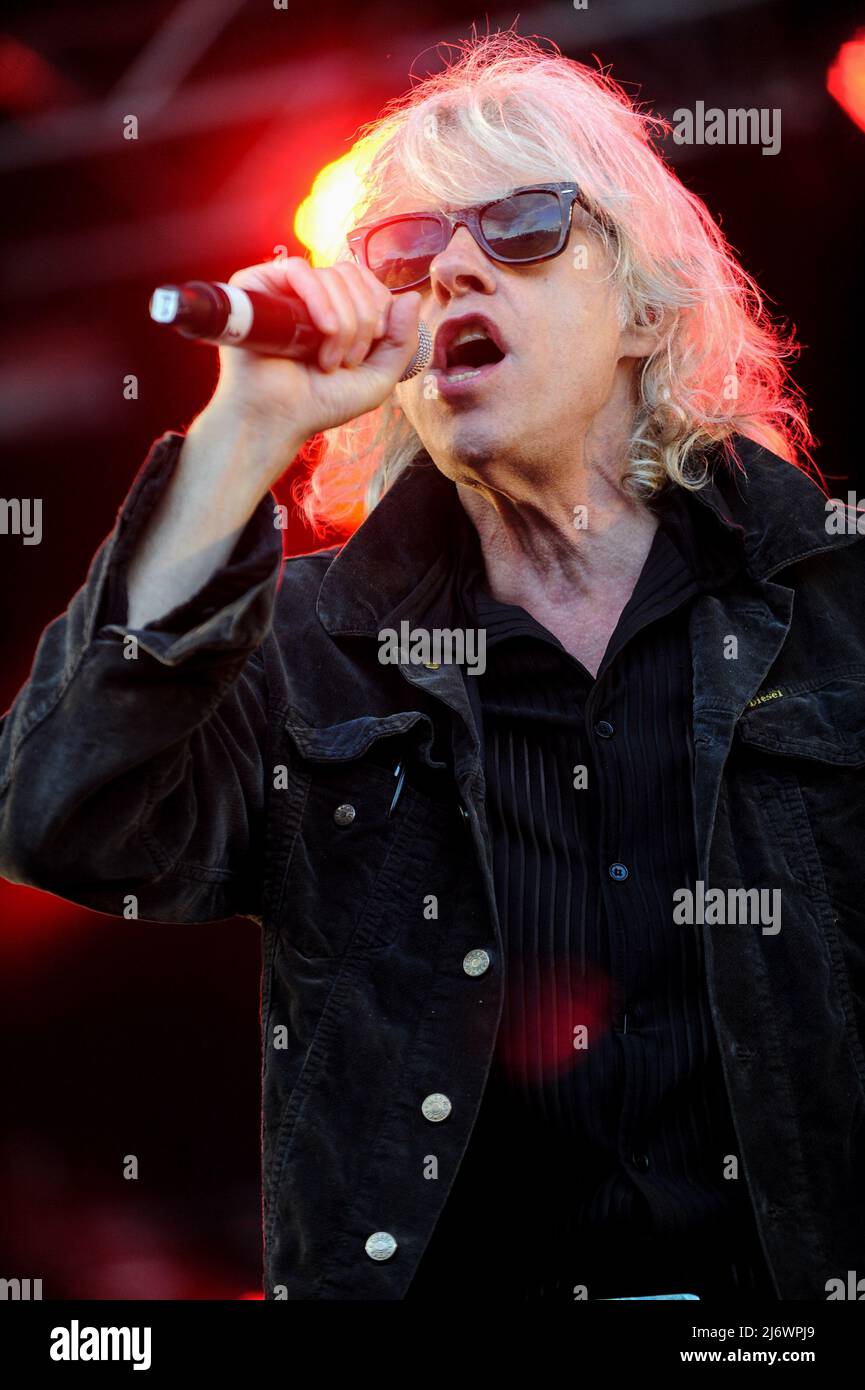 Sir Bob Geldof Lead singer of The Boomtown Rats performs live on stage ...