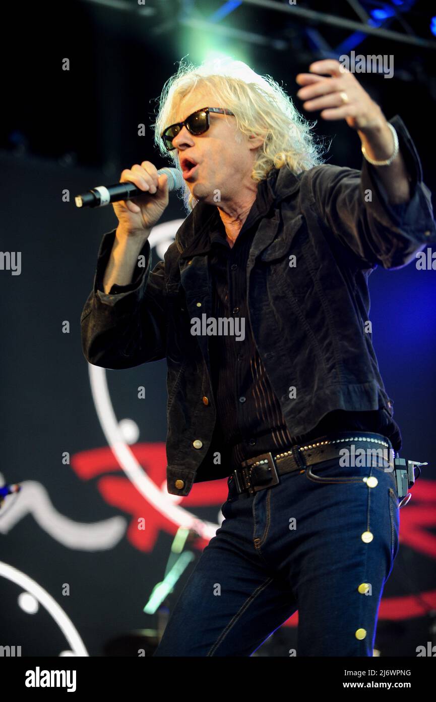 Sir Bob Geldof Lead singer of The Boomtown Rats performs live on stage ...