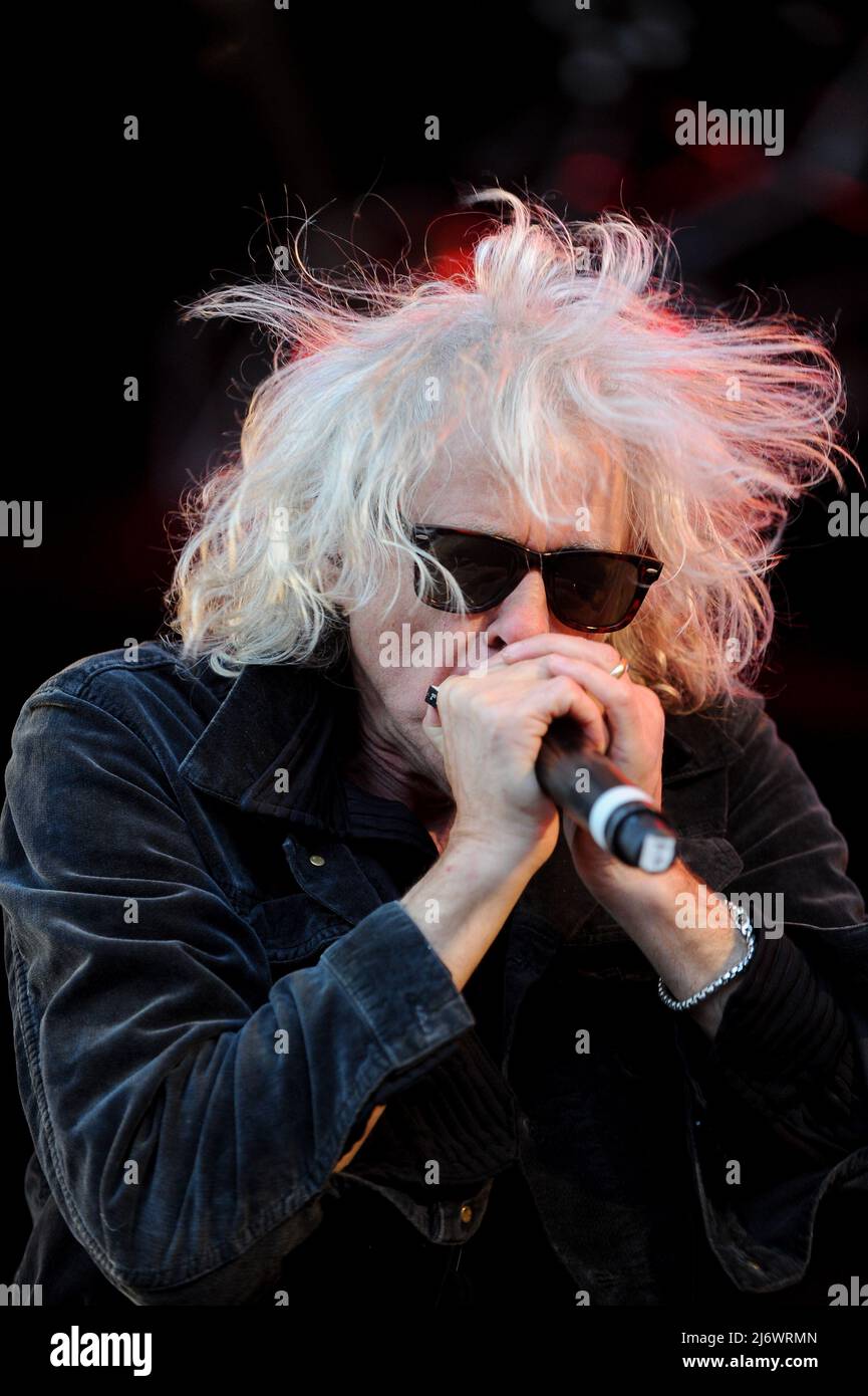Sir Bob Geldof Lead singer of The Boomtown Rats performs live on stage ...