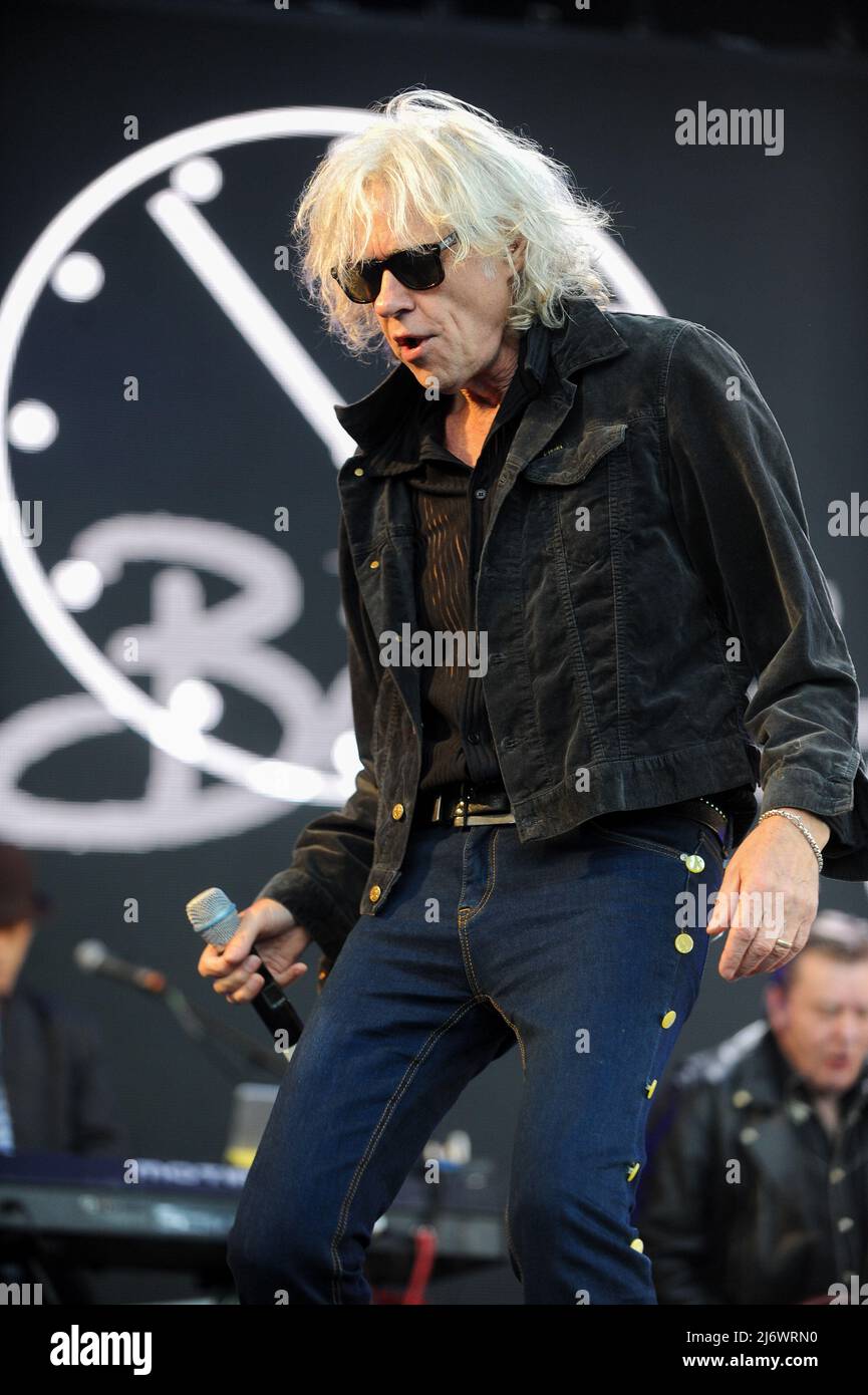 Sir Bob Geldof Lead singer of The Boomtown Rats performs live on stage ...