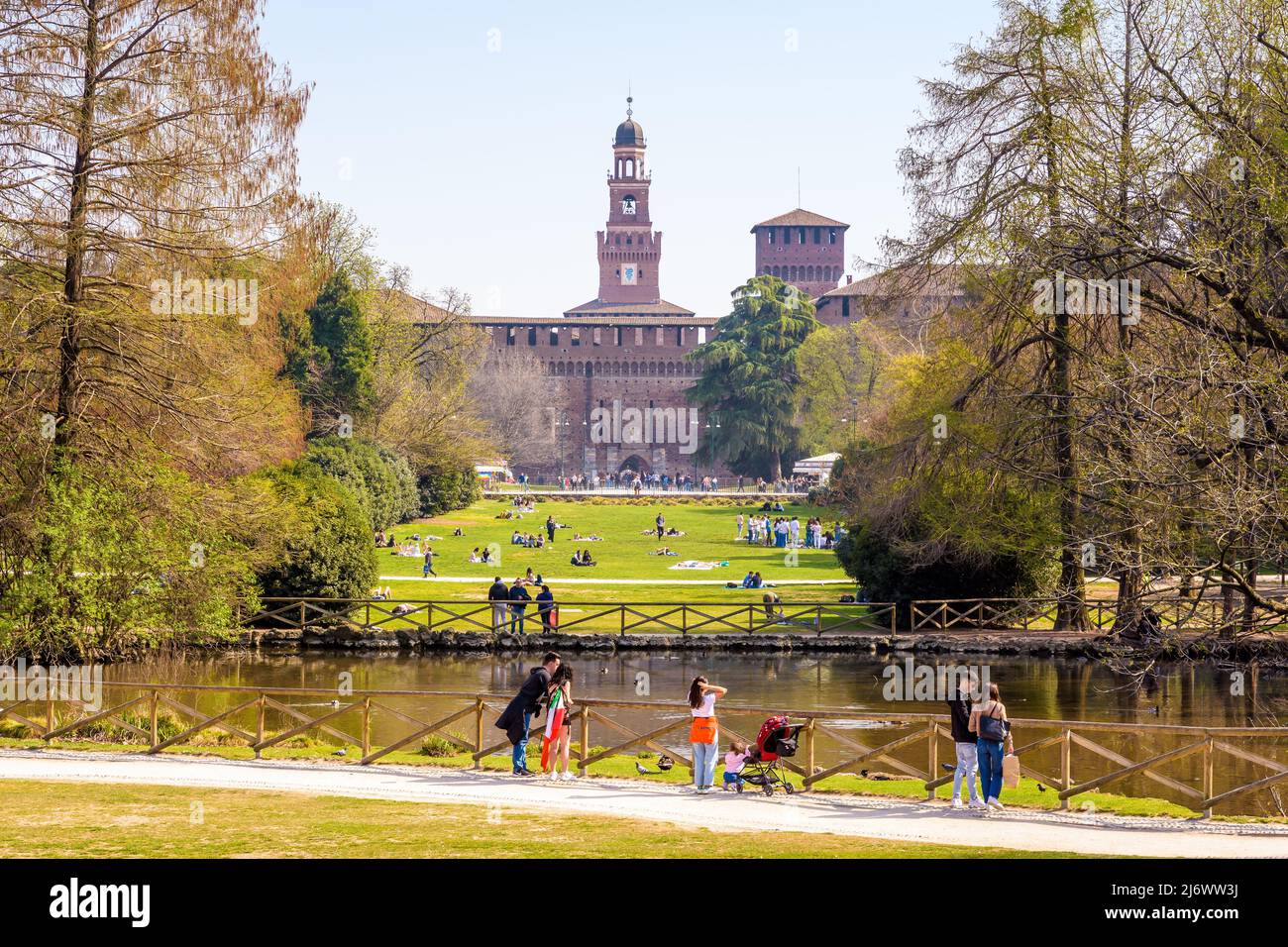 Parco sempione hi-res stock photography and images - Alamy