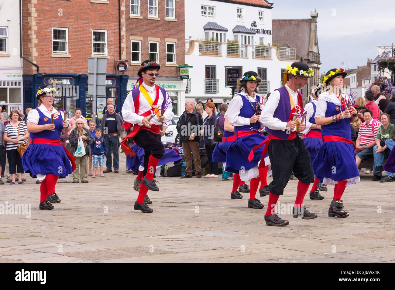 Traditional dancing at Whitby folk week Stock Photo - Alamy