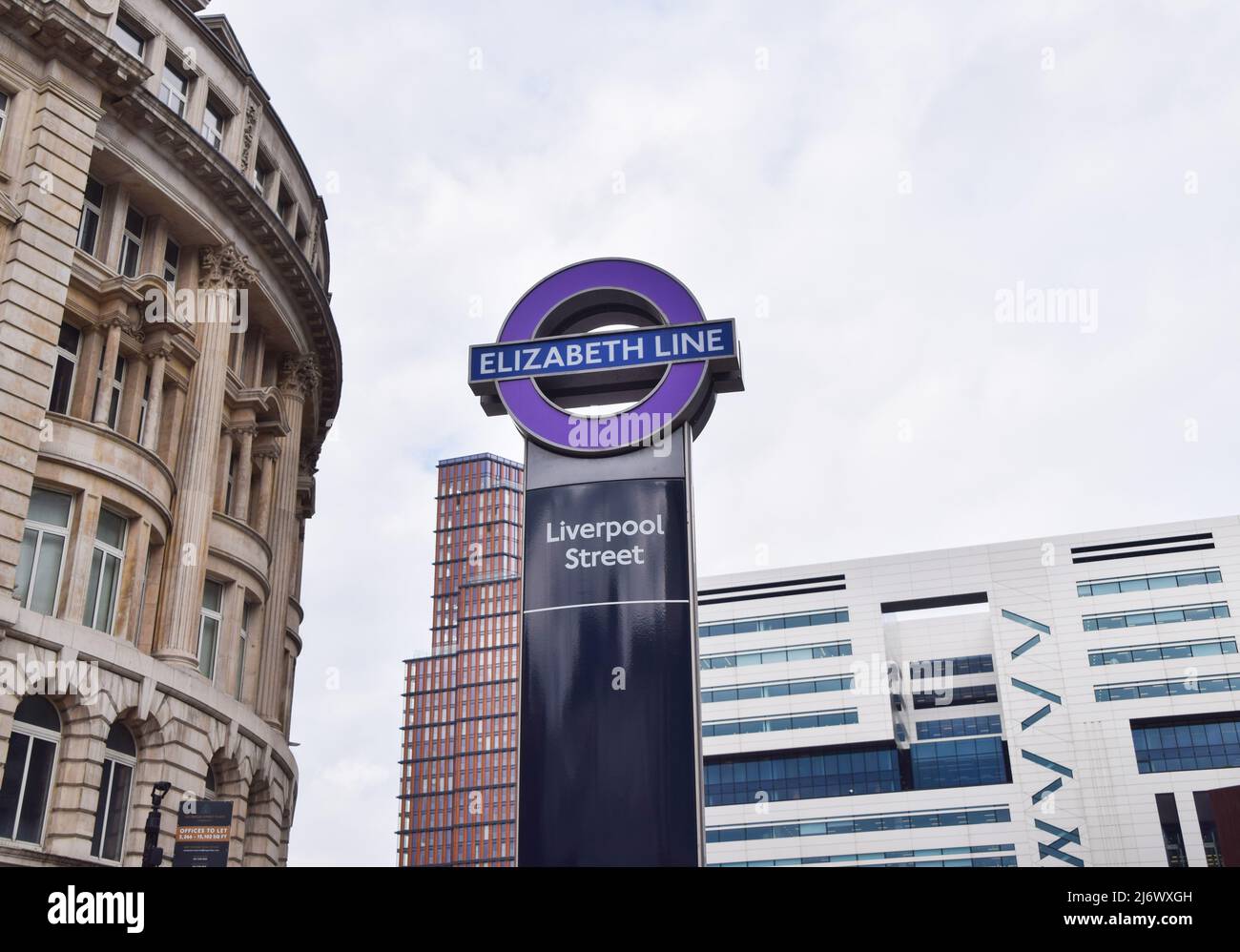 London, UK. 4th May 2022. Sign at Liverpool Street Station. Elizabeth ...