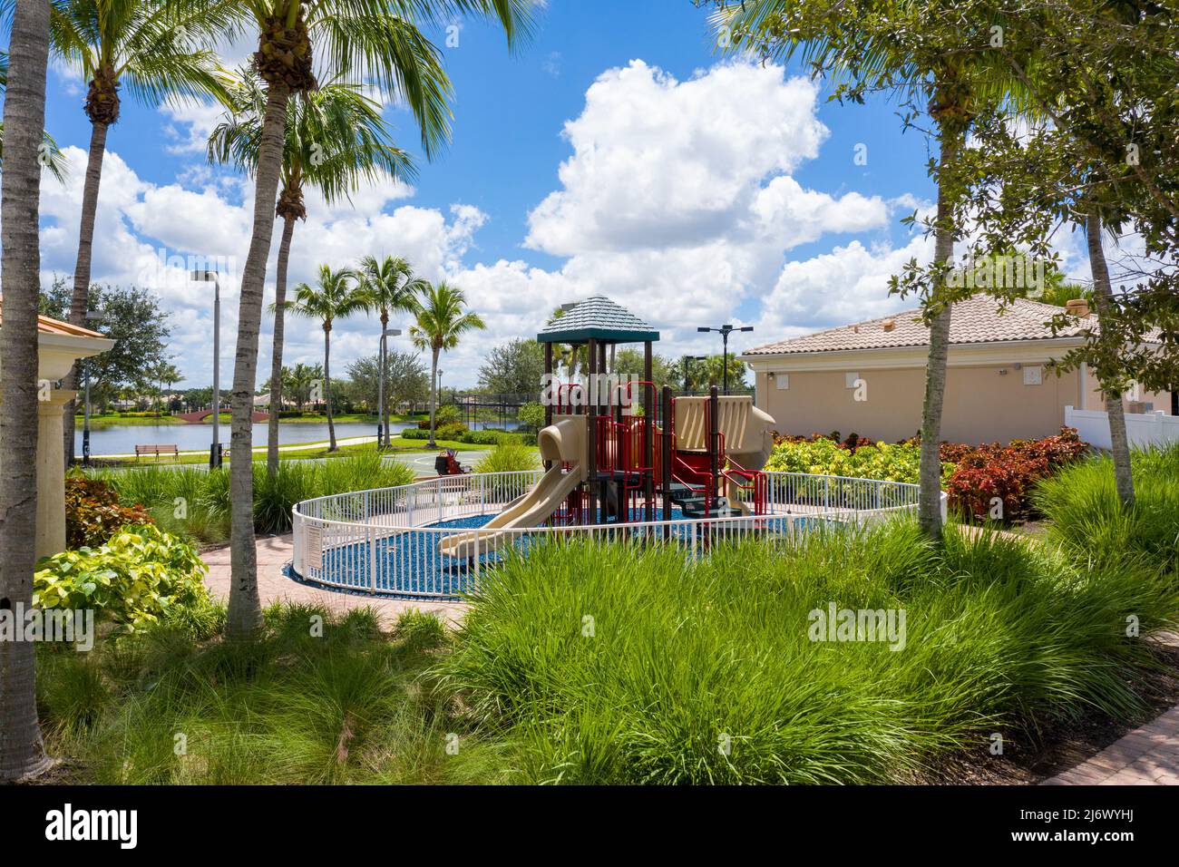 Verona Walk in Naples. Bridge over lake or waterway Real estate Stock ...