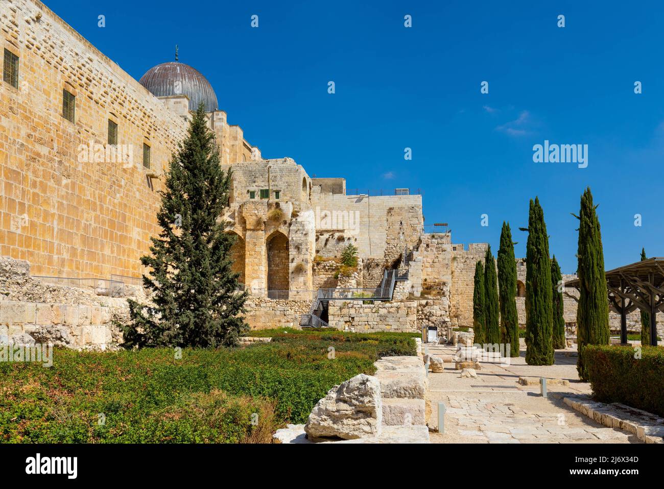 Umayyad palace in jerusalem hi-res stock photography and images - Alamy