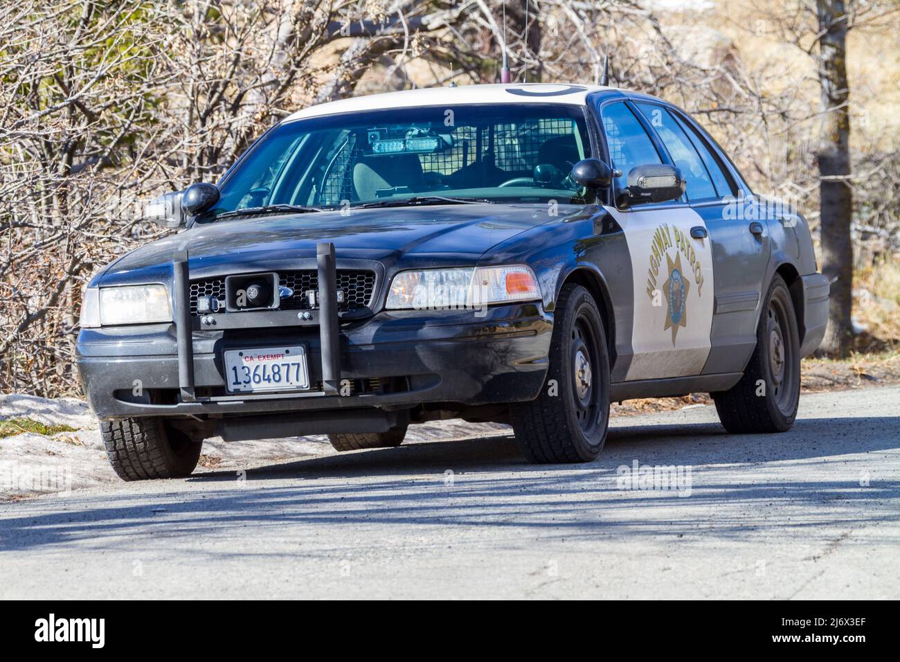 California highway patrol car hi-res stock photography and images - Alamy