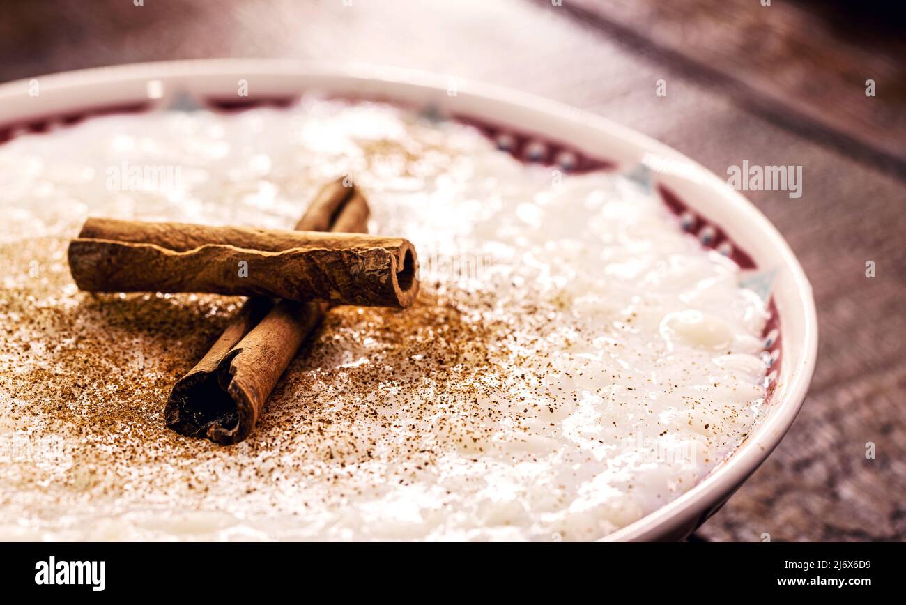 Hominy pudding hi-res stock photography and images - Alamy