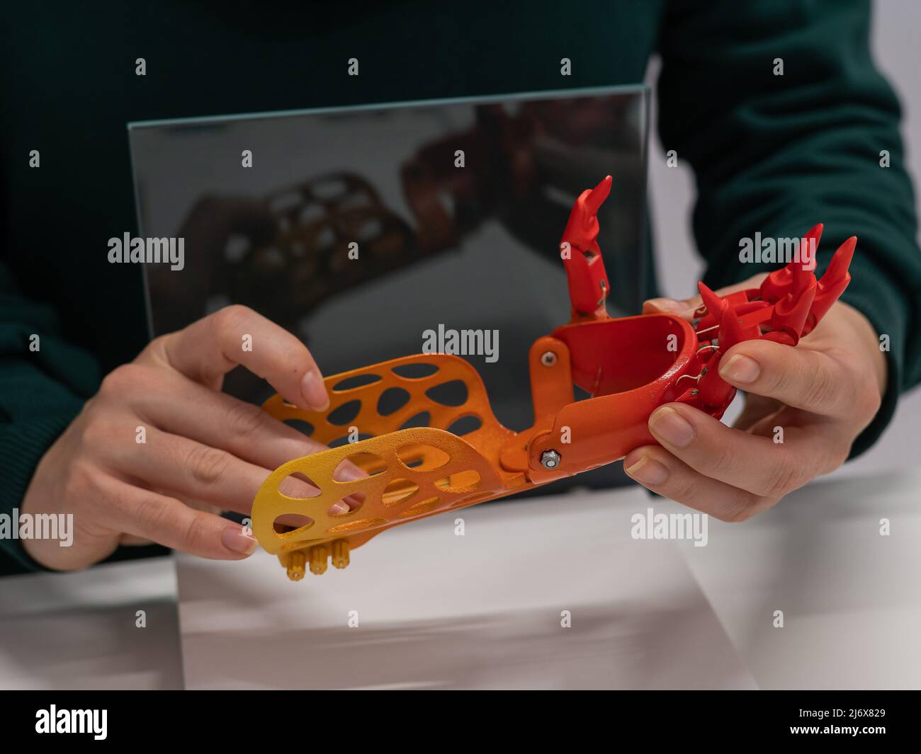 3d printed prosthetic limb hi-res stock photography and images - Alamy