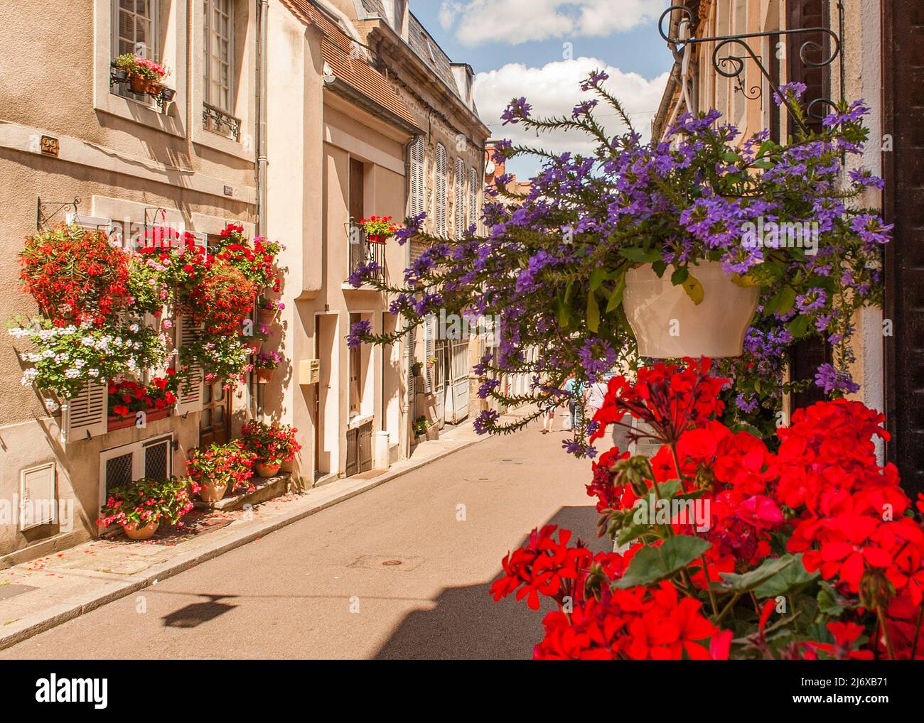 Town centre home hi-res stock photography and images - Alamy