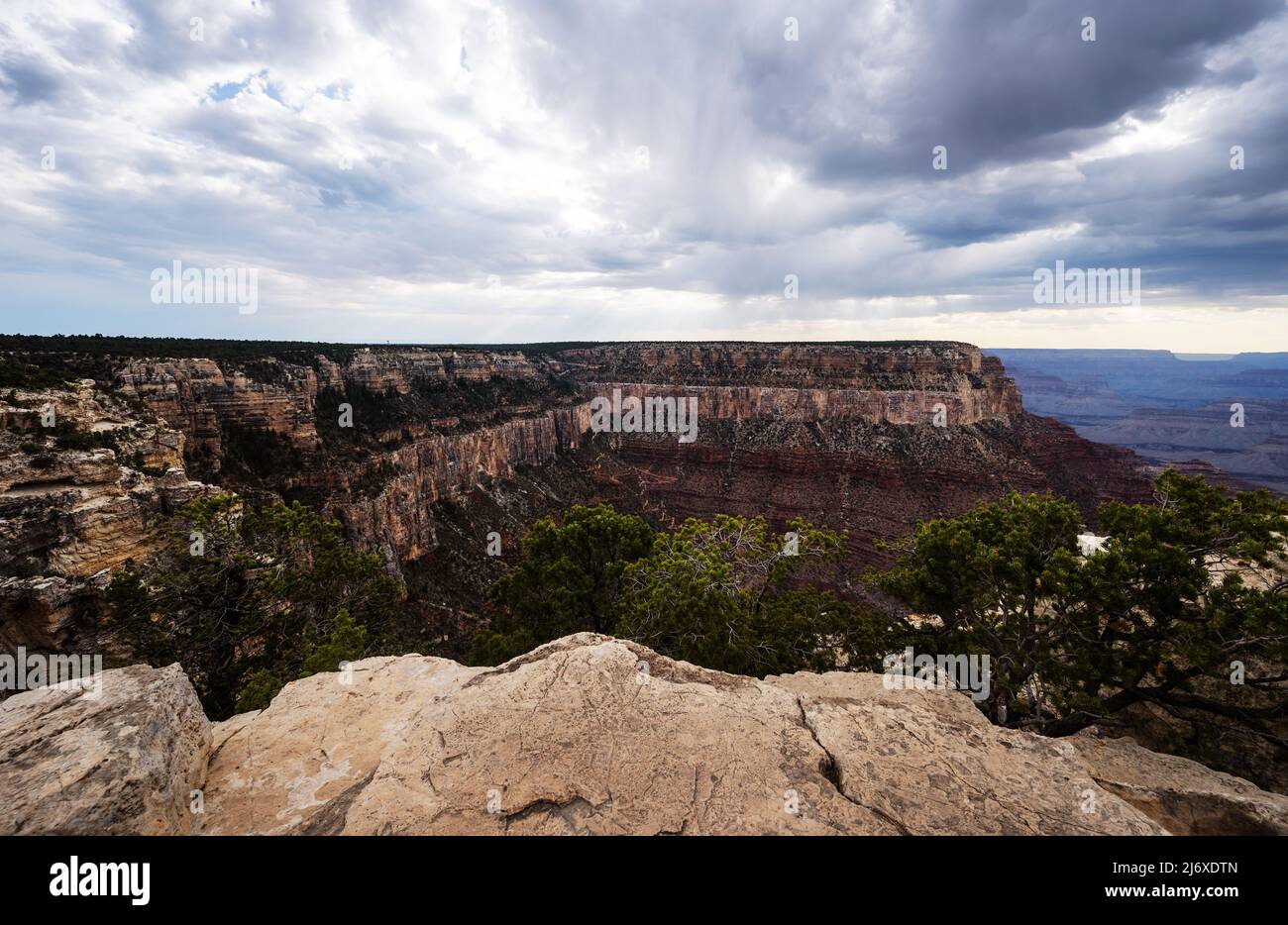 Grand canyon from navajo hi-res stock photography and images - Alamy