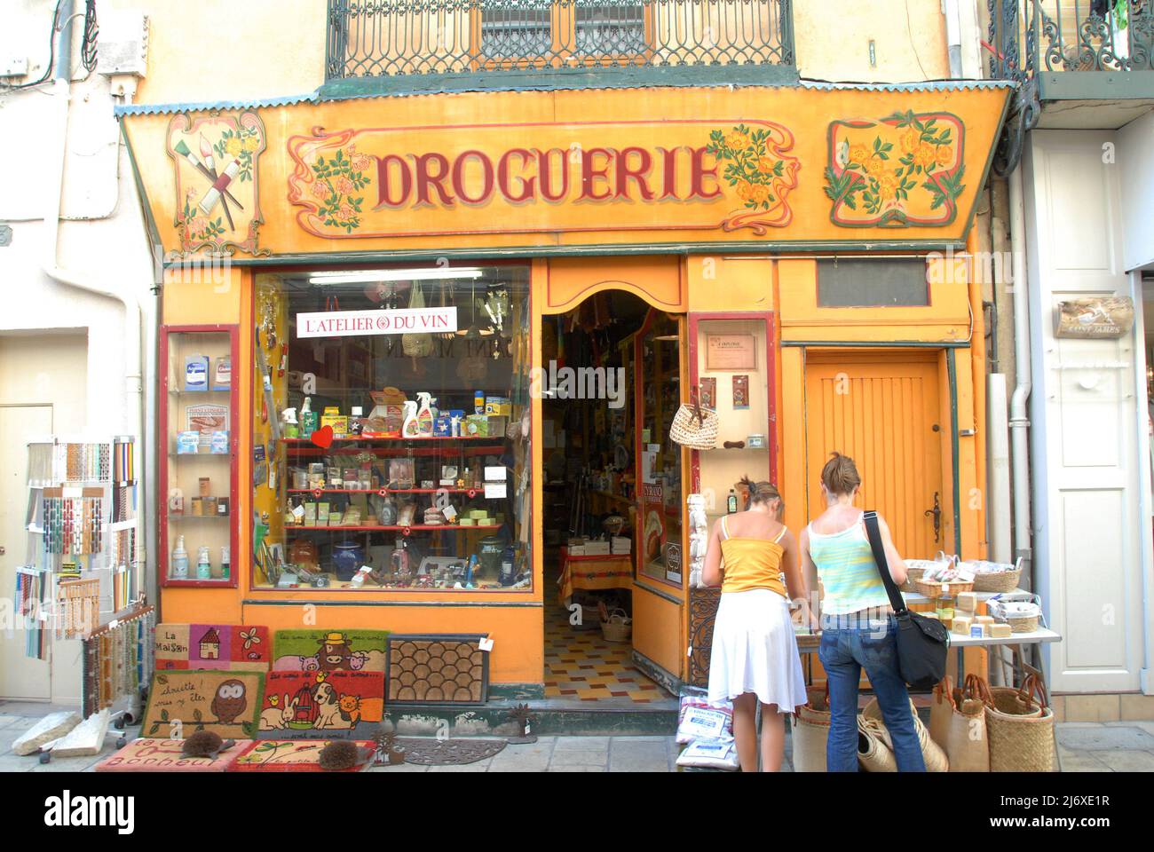A traditional chemist's shop in Orange, southern France Stock Photo - Alamy
