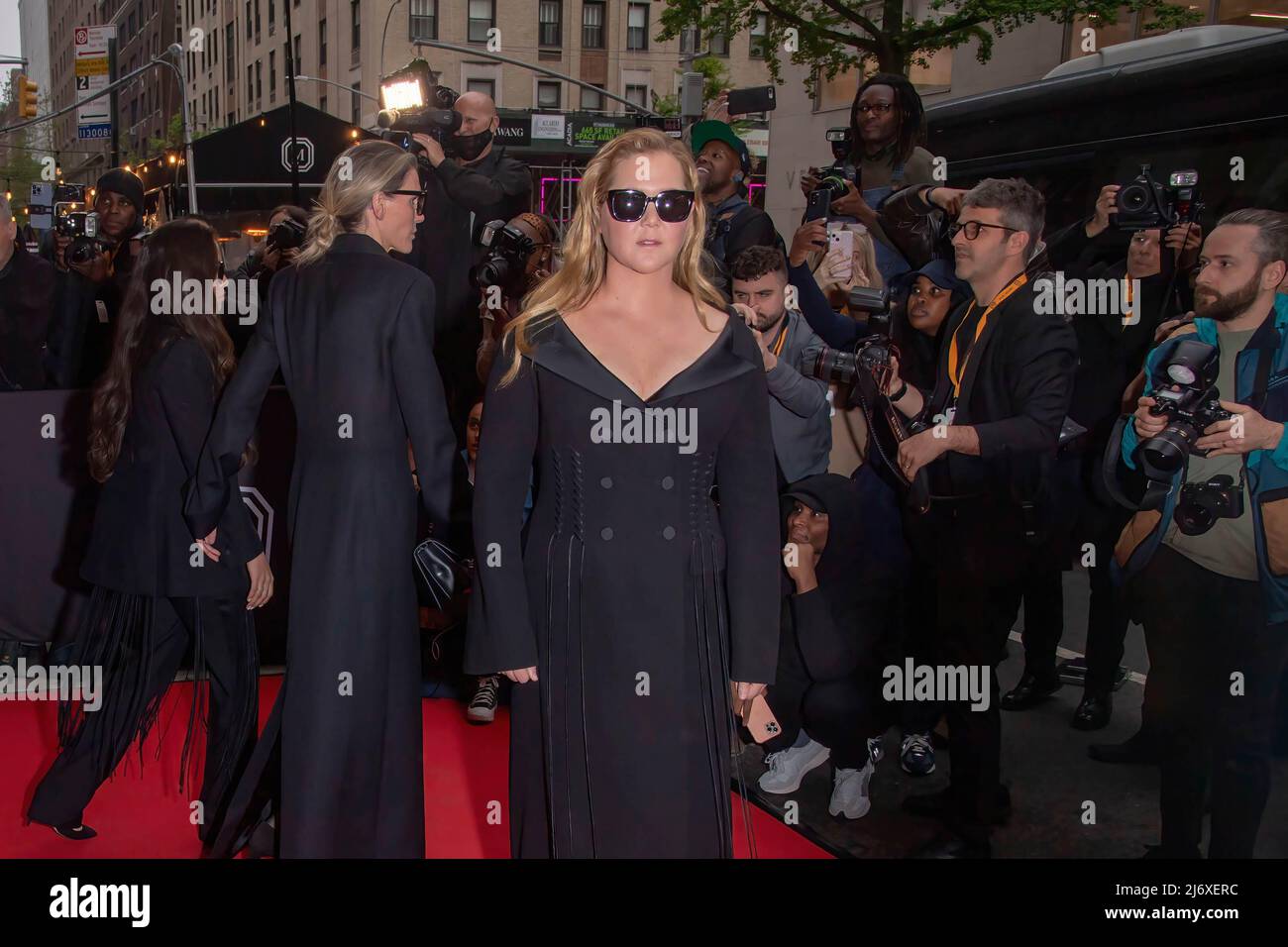 Amy Schumer departs The Mark Hotel for 2022 Met Gala in New York City ...