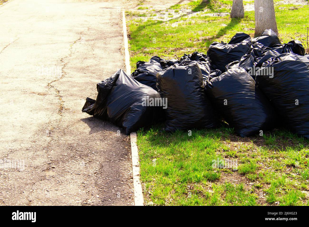 City recycling hi-res stock photography and images - Alamy