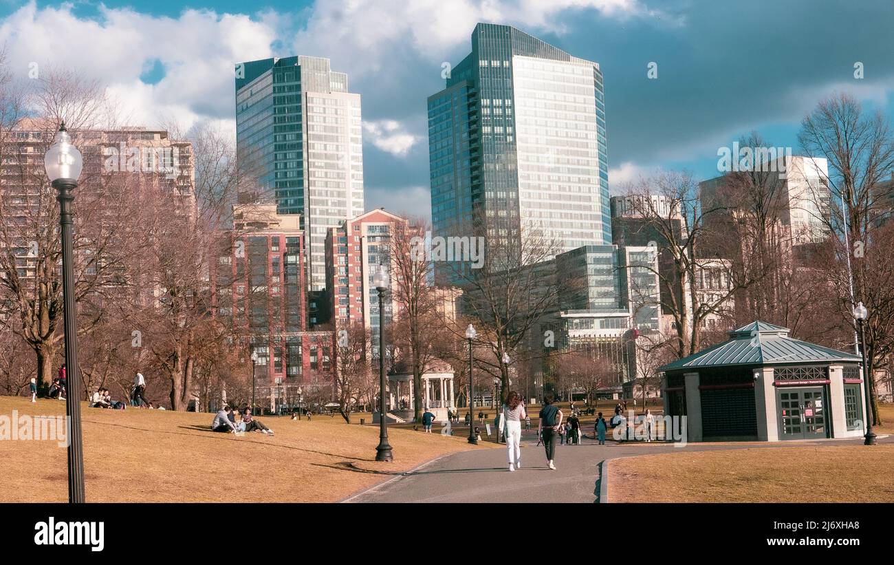Families and Students relax on Boston Common Stock Photo - Alamy