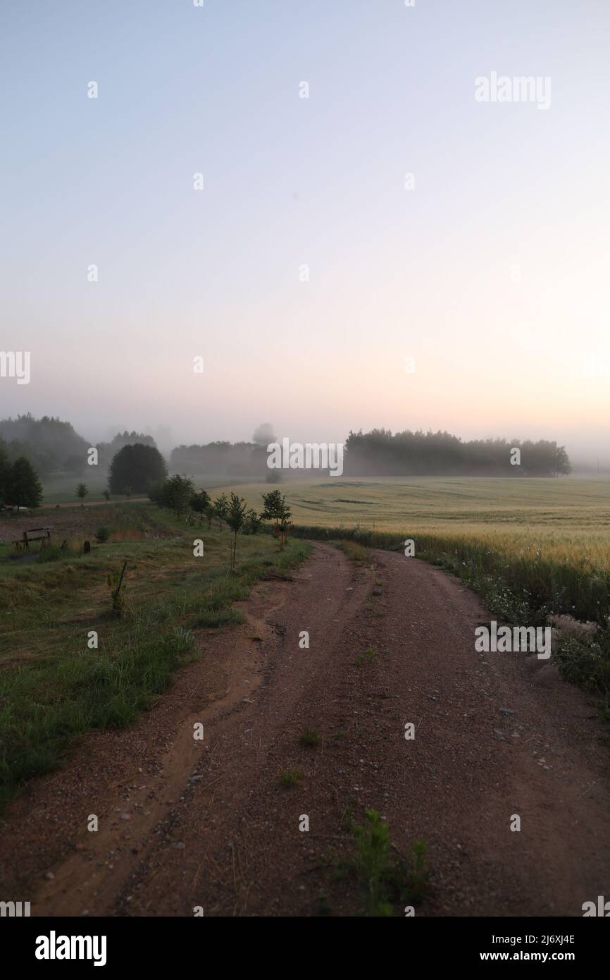 Picturesque field scenic road hi-res stock photography and images - Alamy