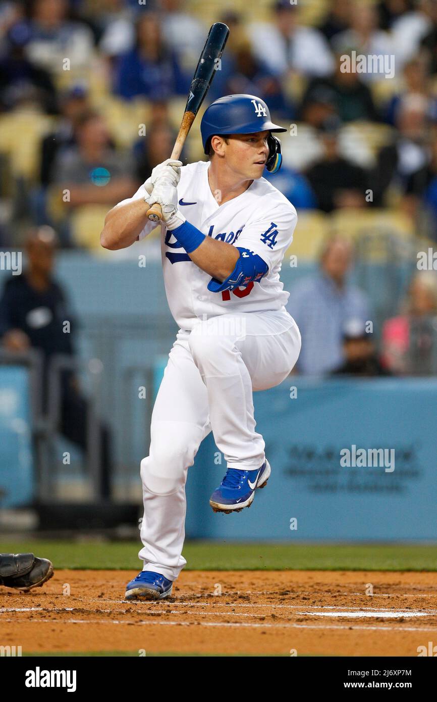 Los Angeles Dodgers catcher Will Smith (16) waits for the pitch during ...