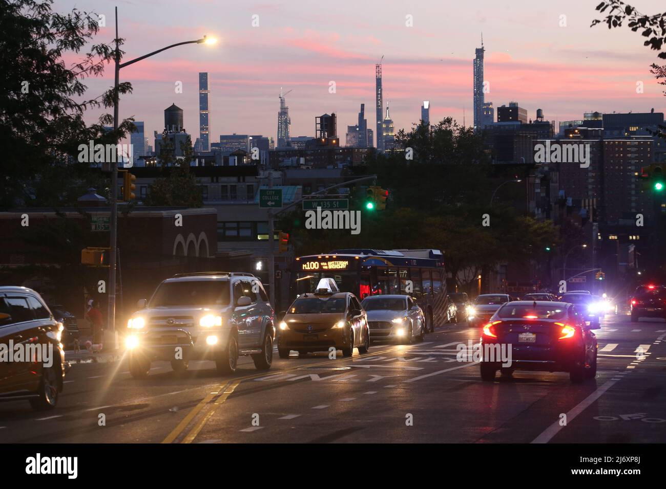 New York , NY, looking into the Manhattan from the Bronx on135th Street ...