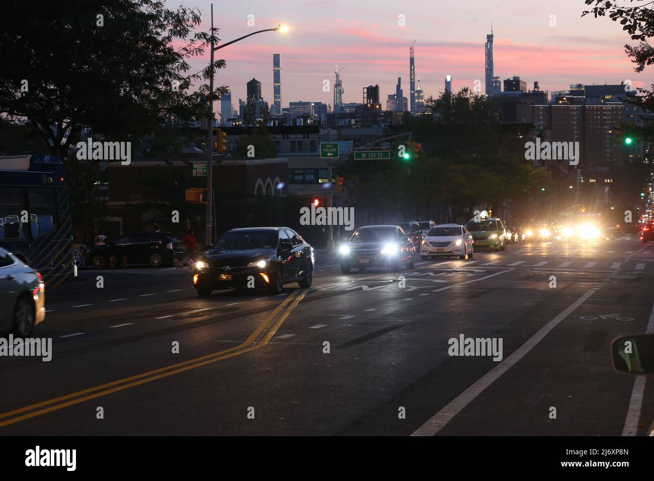 New York , NY, looking into the Manhattan from the Bronx on135th Street ...