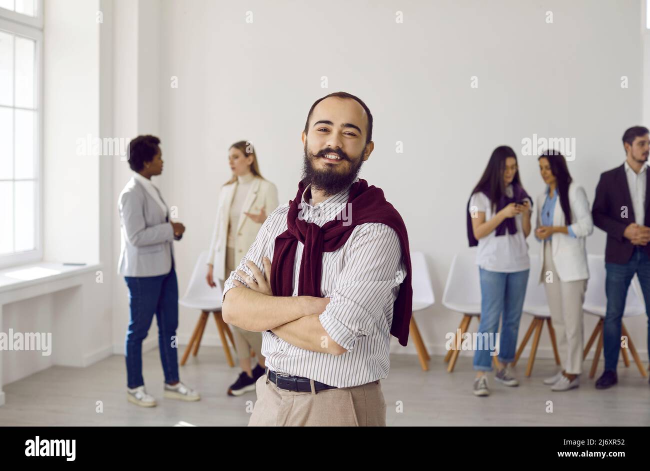 Office staff hi-res stock photography and images - Alamy