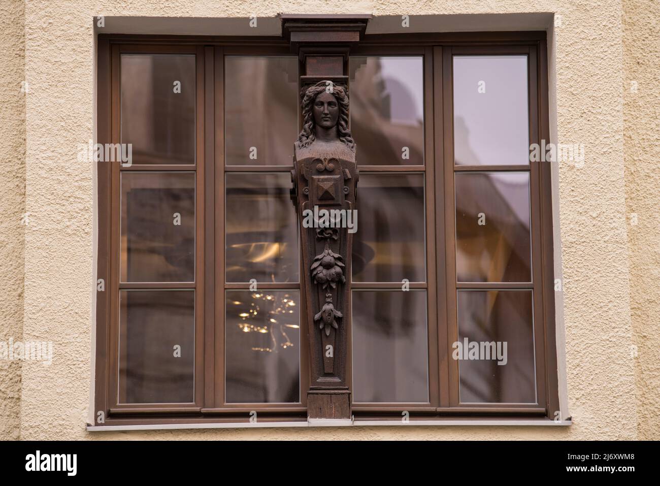German window exterior hi-res stock photography and images - Alamy