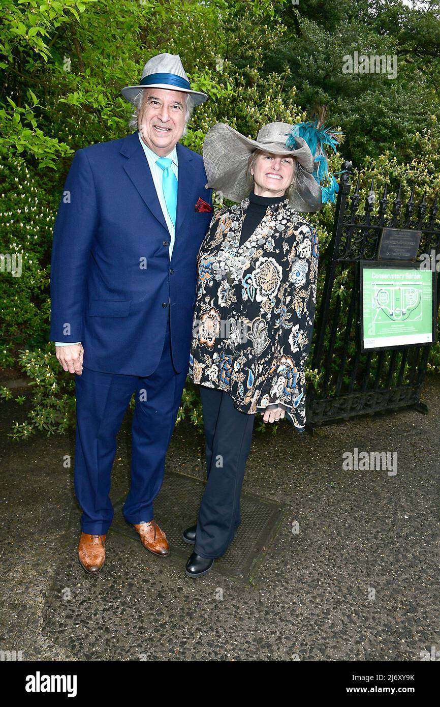 Stewart Lane and Bonnie Comley attends the Central Park Conservancy'a ...