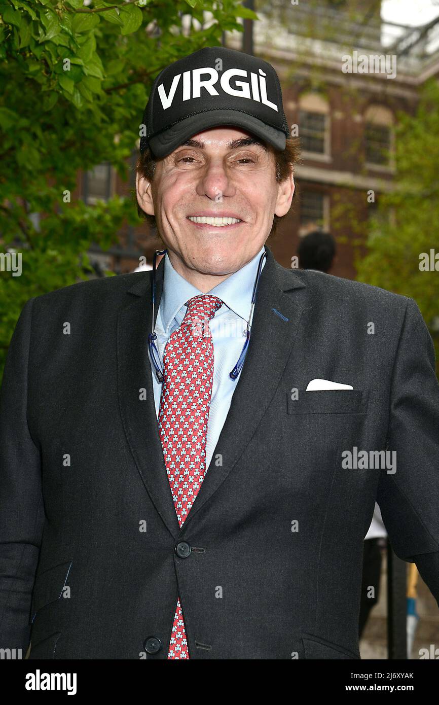 R Couri Hay attends the Central Park Conservancy'a 40th Annual ...