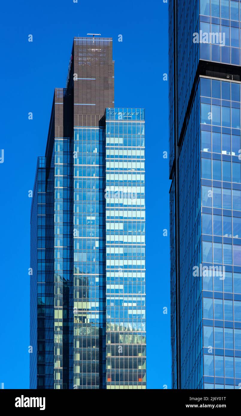 Skyfall building hi-res stock photography and images - Alamy