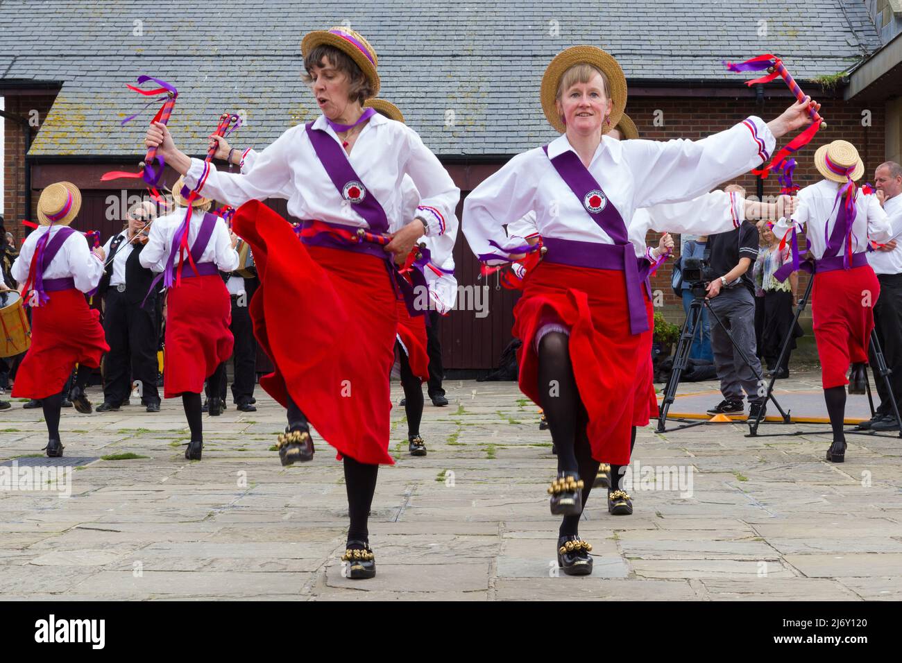 Traditional dancing at Whitby folk week Stock Photo - Alamy