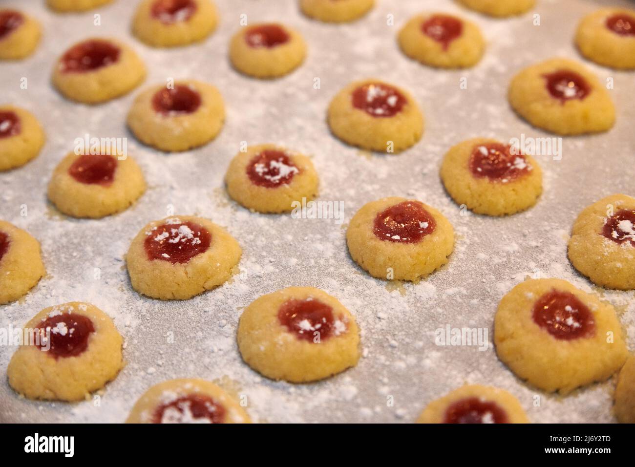 Ox eye cookies hi-res stock photography and images - Alamy