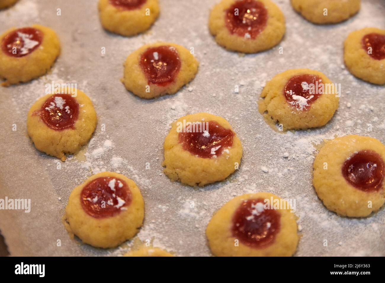Ox eye cookies hi-res stock photography and images - Alamy